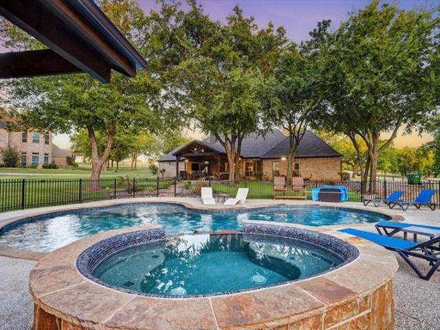 132 North Star Crossing Ln, Weatherford, TX 76088