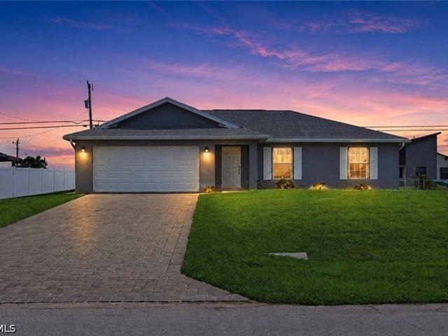 132 NE 16th Ter, Cape Coral, FL 33909