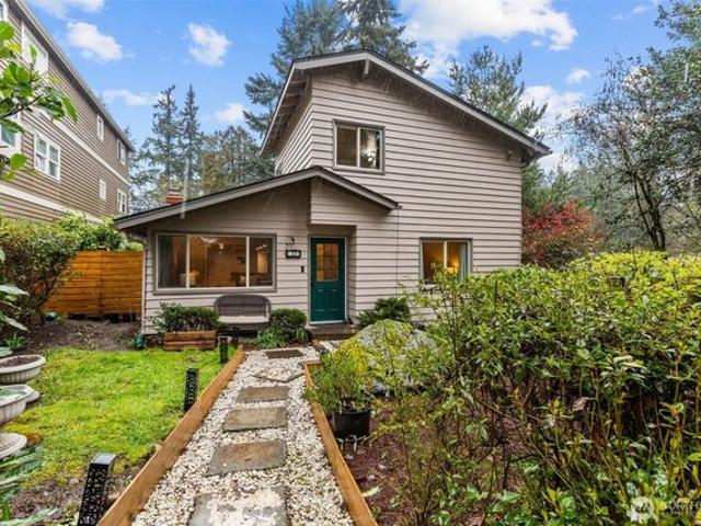 132 NW 143rd St, Seattle, WA 98177