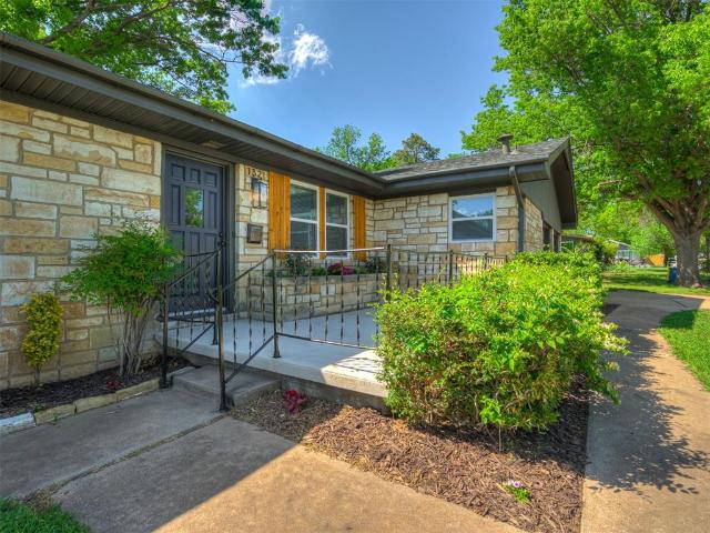 132 S McFarland Street