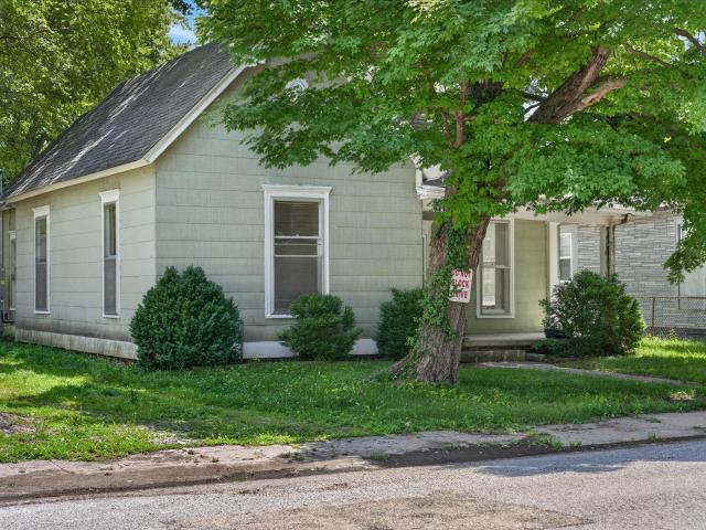 132 S McPherson St