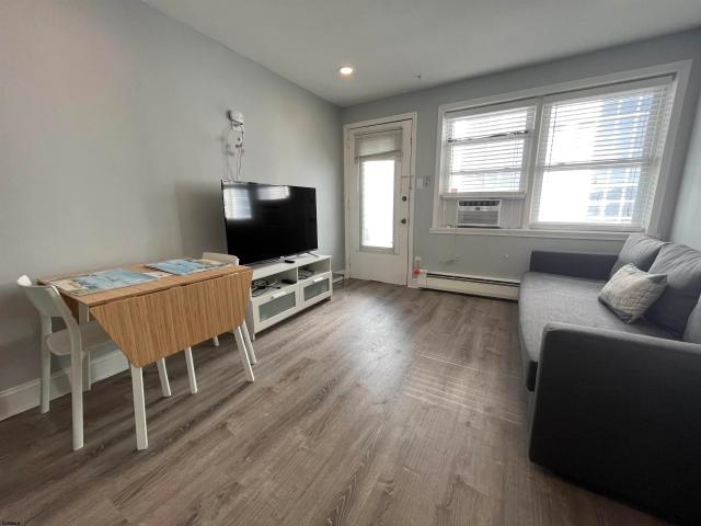 132 S Providence