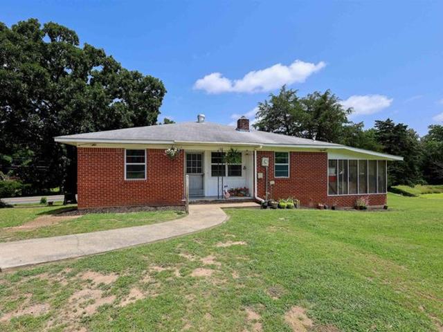 132 South Dr, Mount Ida, AR 71957