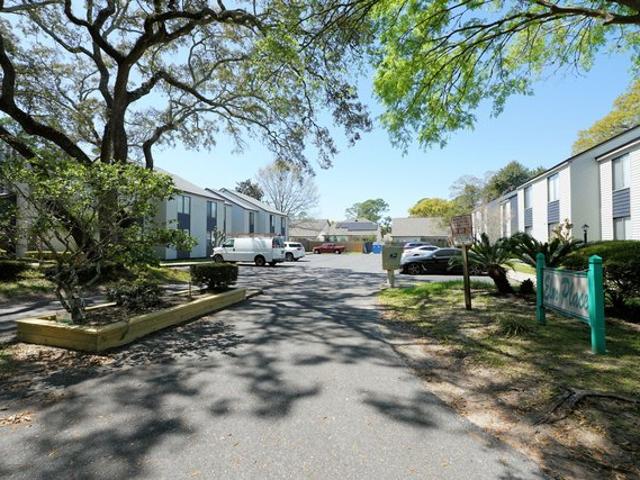 132 SE Elm Ave Unit E, Fort Walton Beach, FL 32548