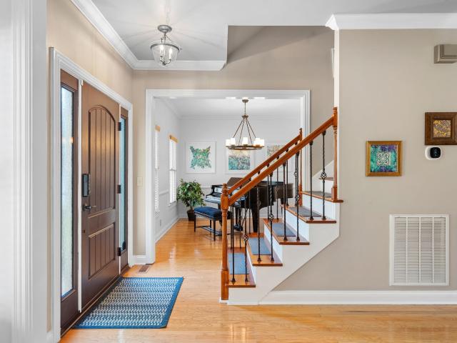 132 Sequoyah Ln
