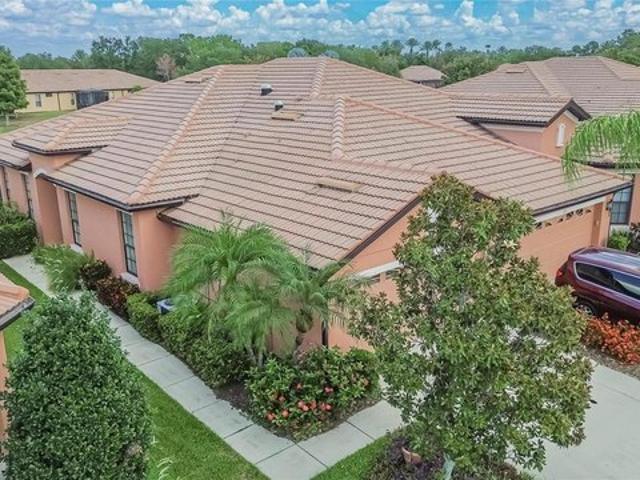 132 Shell Falls Dr, Apollo Beach, FL 33572