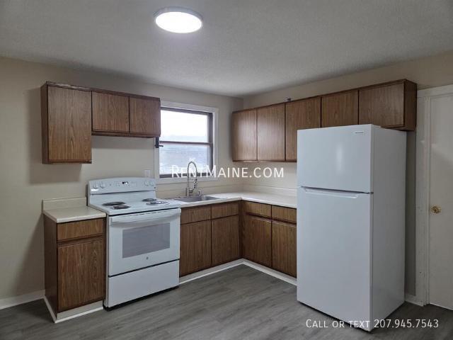 132 Spring St. Apt 1 bed, 1 full bath
