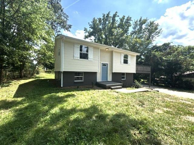 132 Plantation Dr, Clarksville, TN 37042