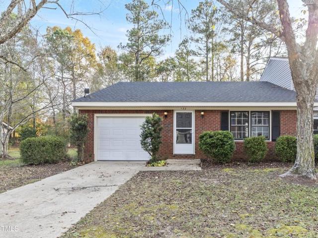 132 Rollingwood Dr, Dunn, NC 28334