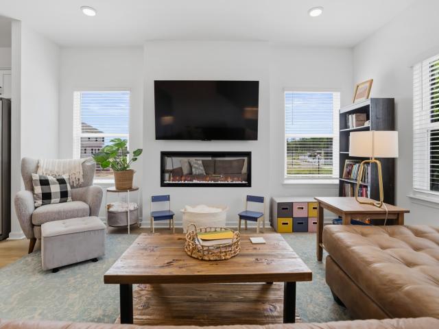 132 Rosebush Ln