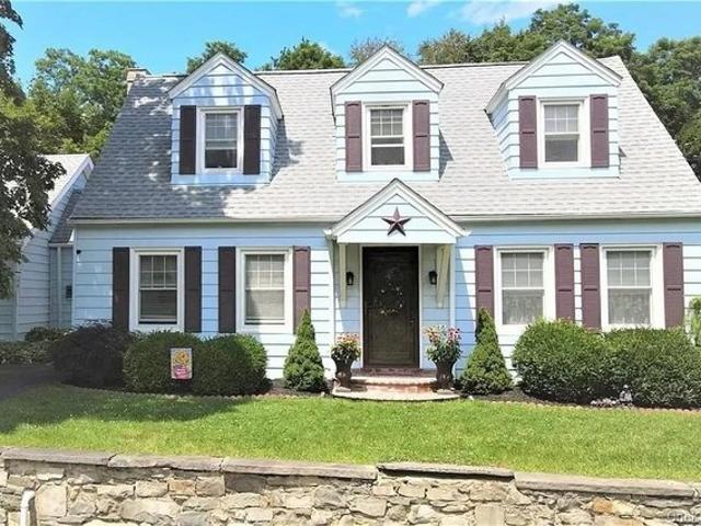 132 Reservoir Rd, Marlboro, NY 12542