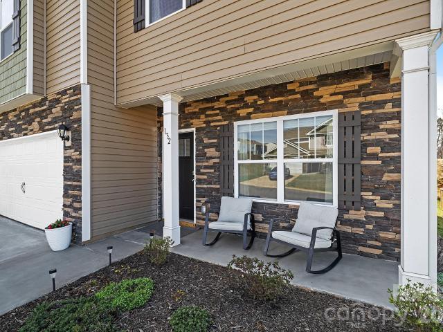 132 Ridgeview Lane