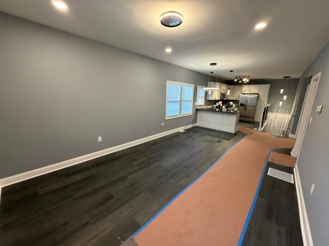 132 W 43rd Avenue