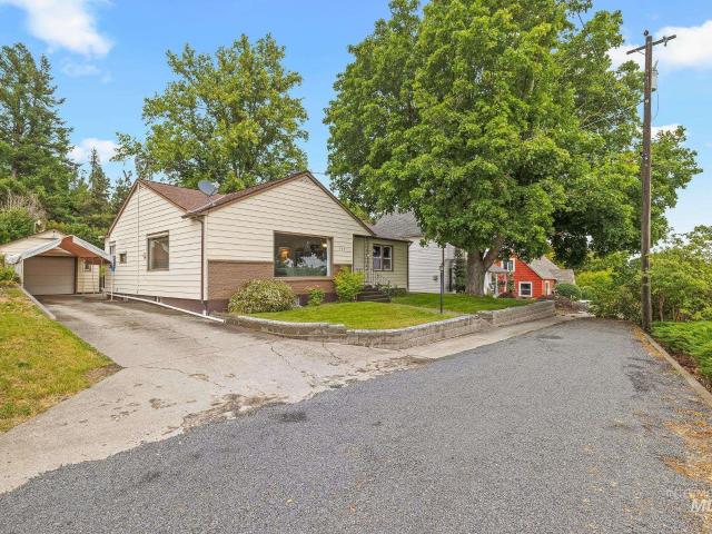 132 W Ash Street