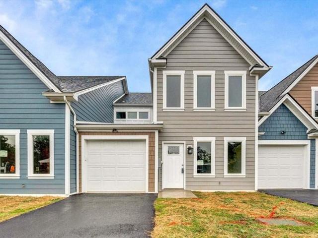 132 W Calhoun St, Salem, VA 24153