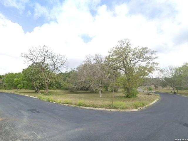 132 W Hampton Lot 4, Seguin, TX 78155