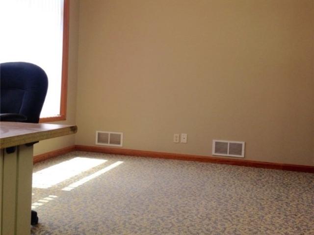 132 W New Castle St 1
