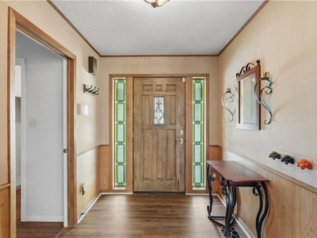 132 W Outer Drive