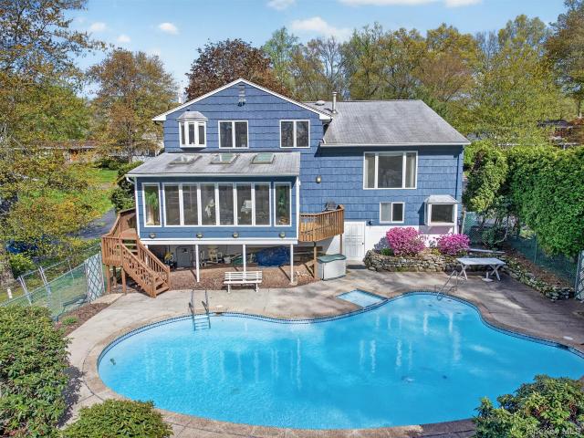 132 Waters Edge