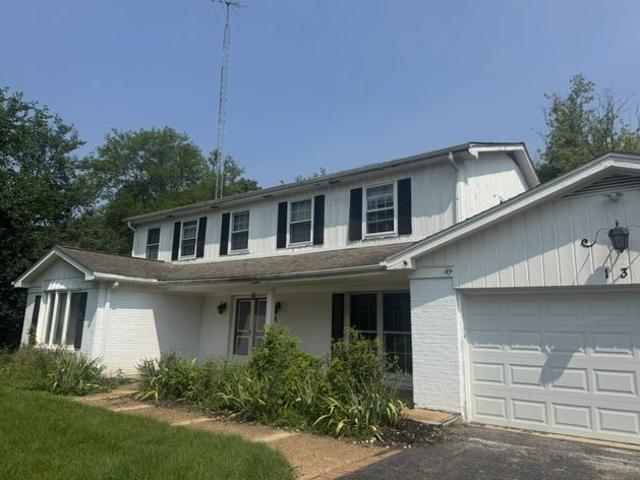 132 Wagon Wheel Ln, Barrington, IL 60010