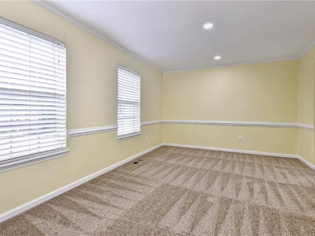 132 Wellington DR