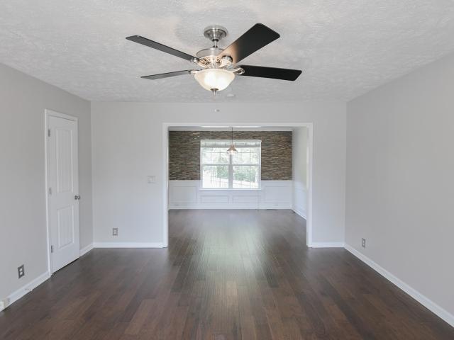 132 Tulip Grove Pt