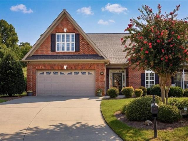 132 Turnbuckle Ct, Clemmons, NC 27012