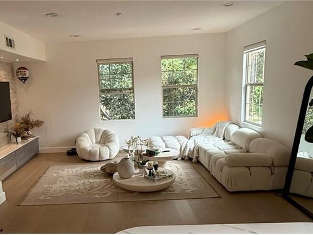 132 Vintage, Irvine, CA 92620