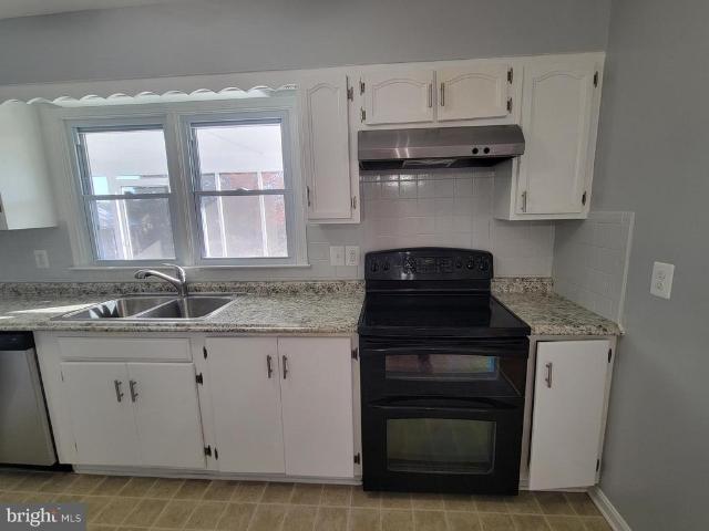 13341 Latham Lane