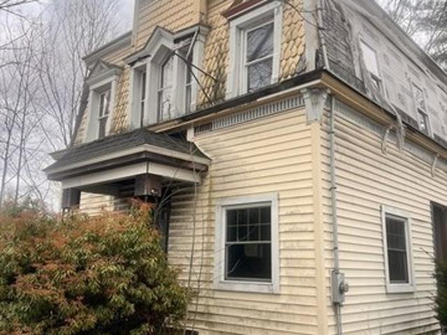1334 N Main St, Lancaster, MA 01523