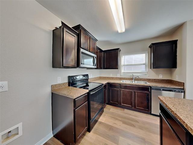 1334 Barrel Dr, Dallas, TX 75253 | MLS #21136 | Compass