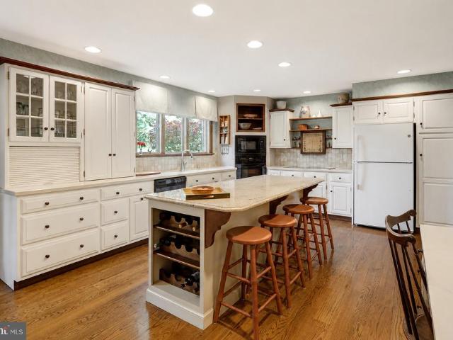 1334 Beaconfield Lane