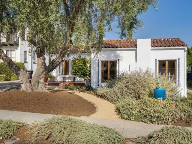 1334 Carmen Dr, Glendale, CA 91207