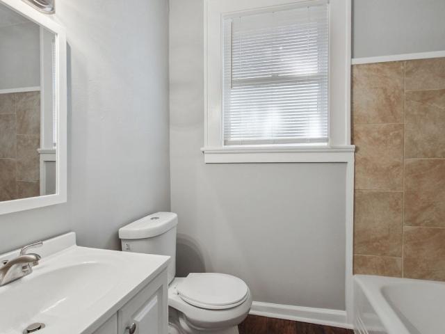 1334 East Waldburg 1 Bedroom Apartment for Rent at 1334 E Waldburg St, Savannah, GA 31404 Benjamin Van Clark Park
