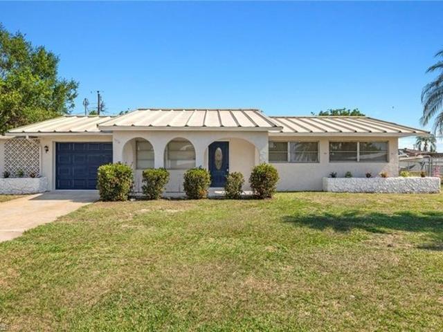 1334 Ellendale Cir, Lehigh Acres, FL 33936