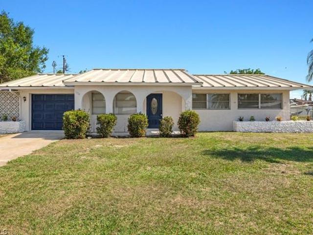1334 Ellendale Cir, Lehigh Acres, FL 33936