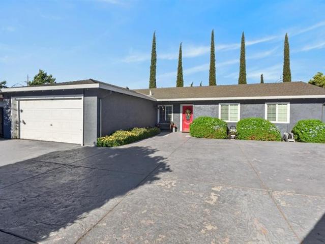 1334 Hutchinson Ave, Stockton, CA 95210