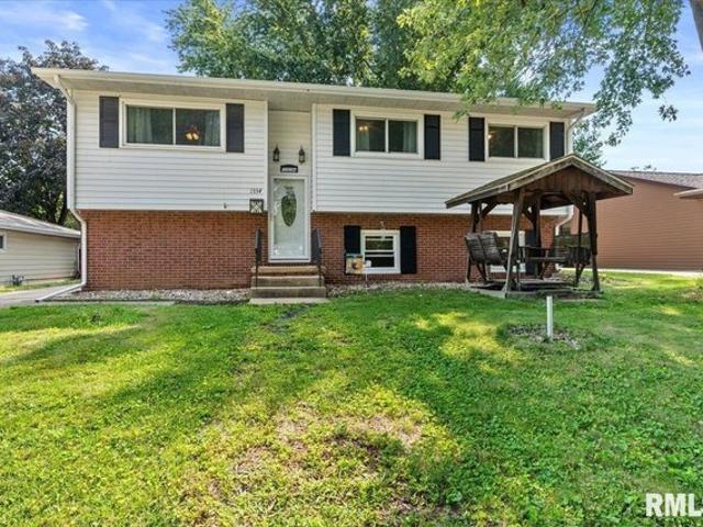 1334 Johnson Ln, Springfield, IL 62702