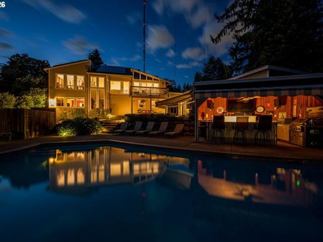 1334 SW 57th Ave, Portland, OR 97221