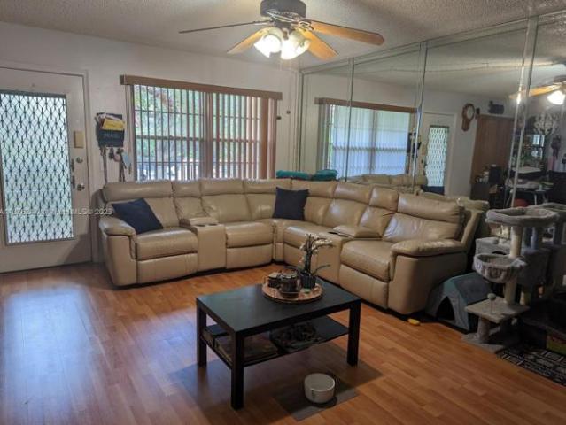 13350 1st St SW #210P, Pembroke Pines, FL 33027