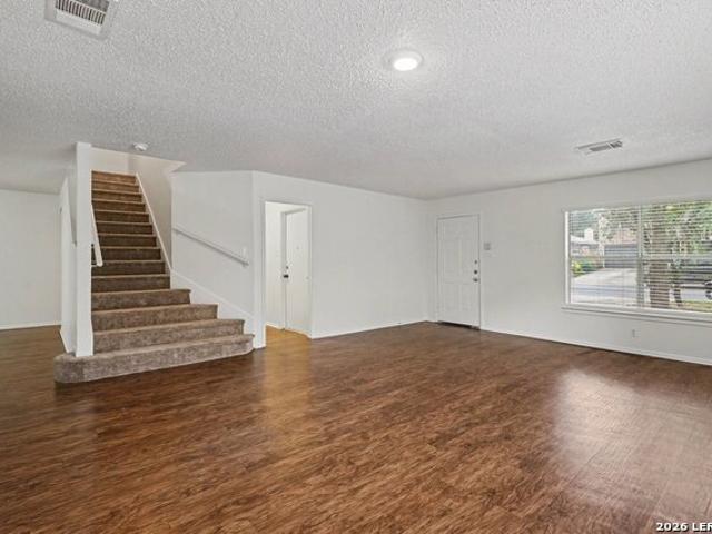 13352 Pecan Glade