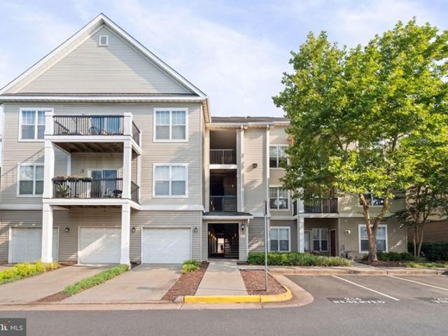 13357 Connor Dr Apt F, Centreville, VA 20120