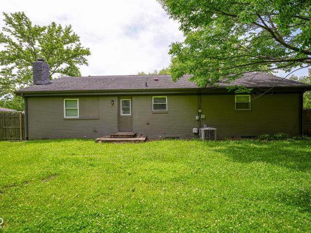 1335 N Harbison Avenue