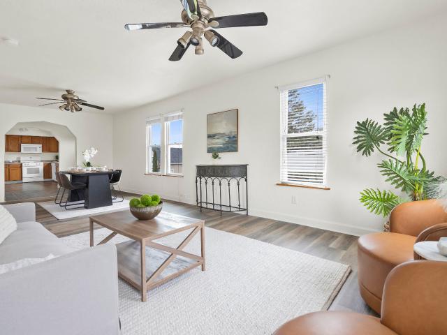 1335 A Broadway Ave, Unit 4