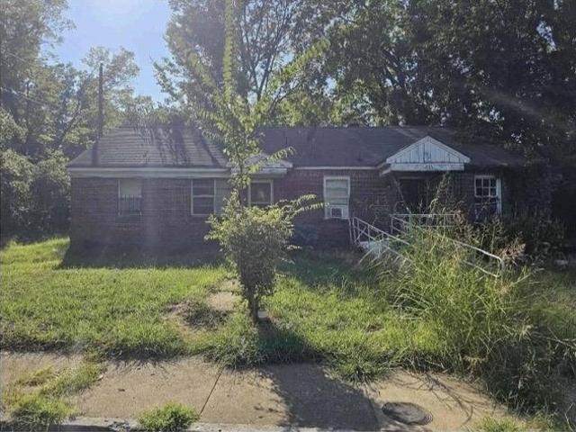 1335 Barbour St, Memphis, TN 38106