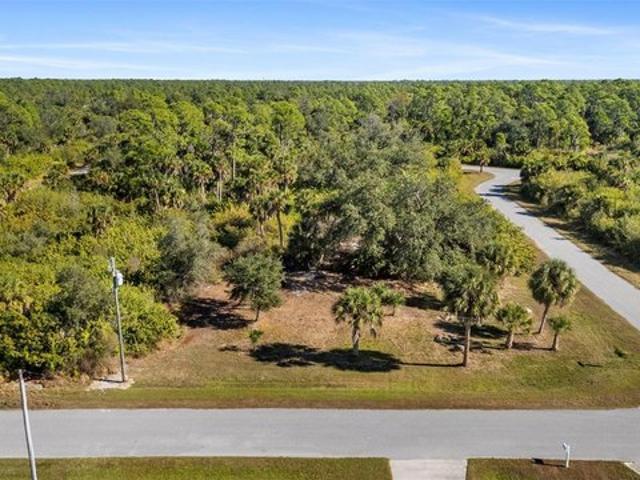 1335 Captan Ter, Port Charlotte, FL 33953