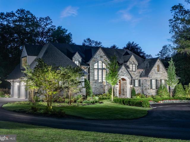 1335 Carolannes Way