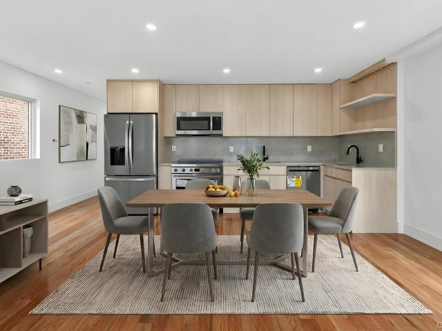 1335 E 65th Street