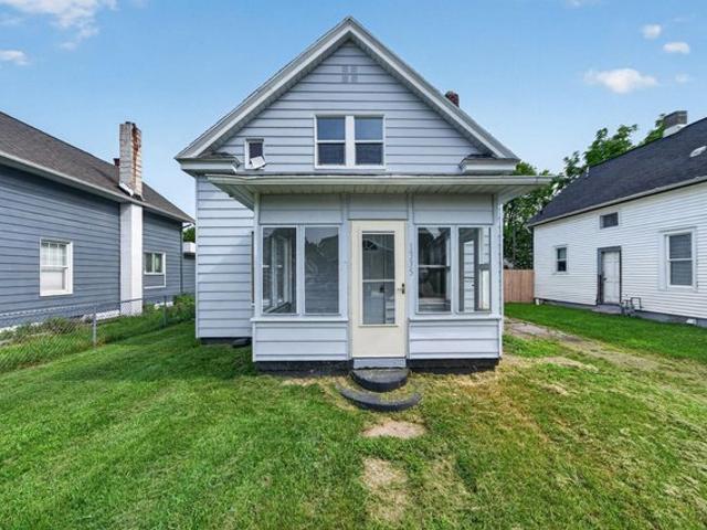 1335 E Dayton St, South Bend, IN 46613