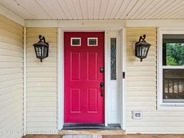 1335 E Round Lake Road